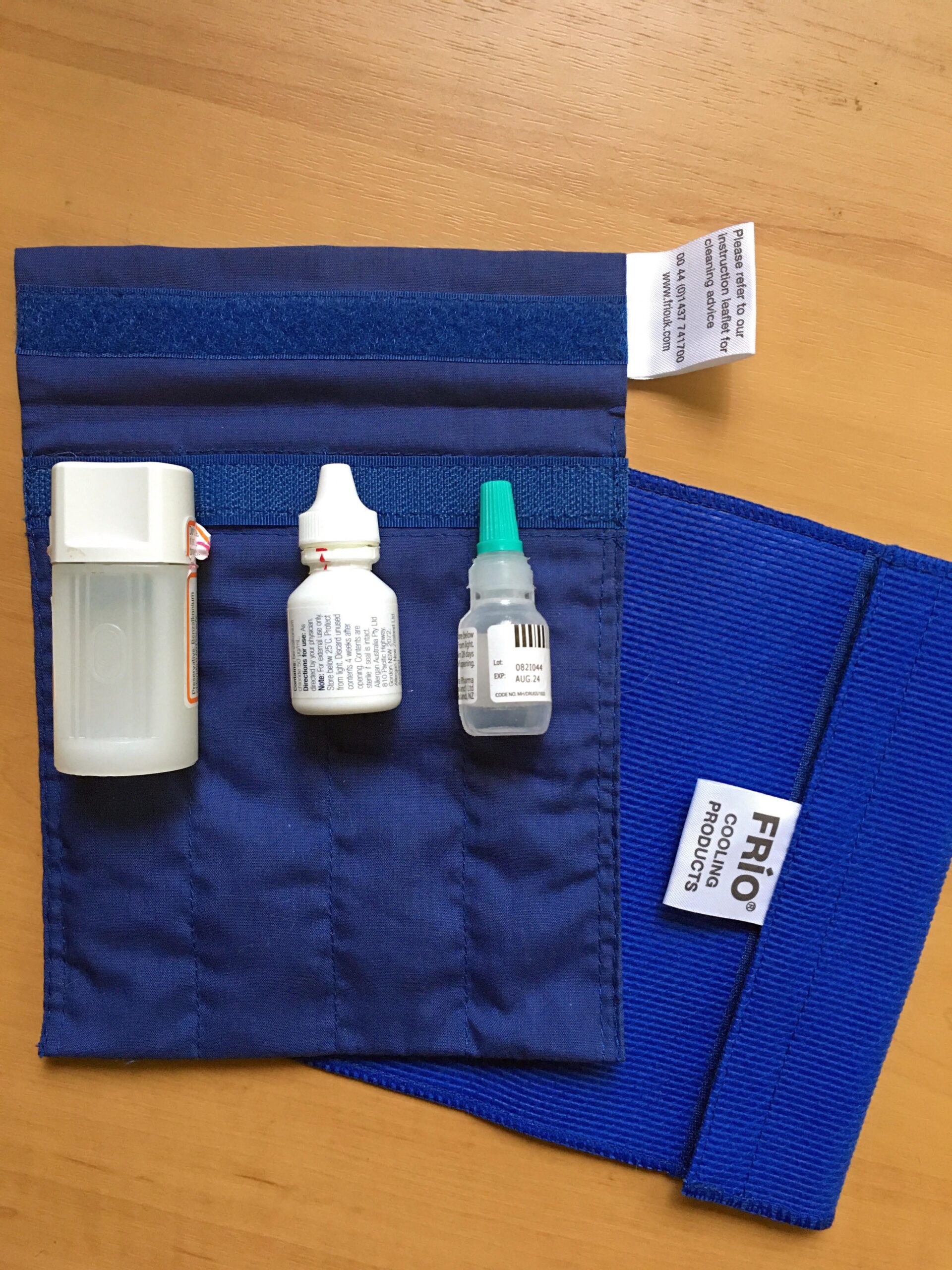 Small Frio Cooling Wallet | Glaucoma NZ